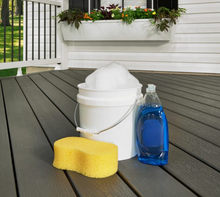 How to Remove Rust Stains from Trex Decking | Decks & Docks