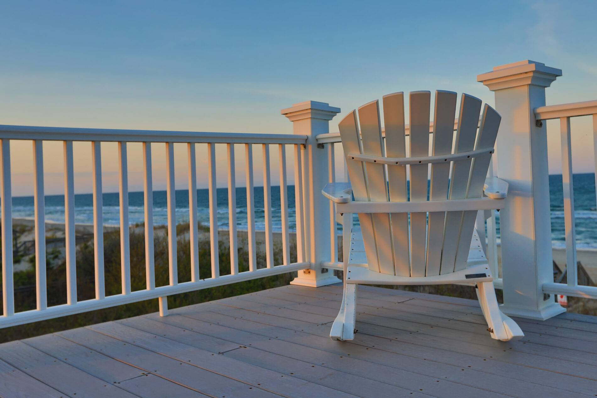 Best Decking Materials for Coastal Climates | Decks & Docks